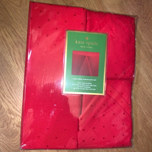 kate spade | Kitchen | Kate Spade 9 Piece Tablecloth Set Red Larabee ...